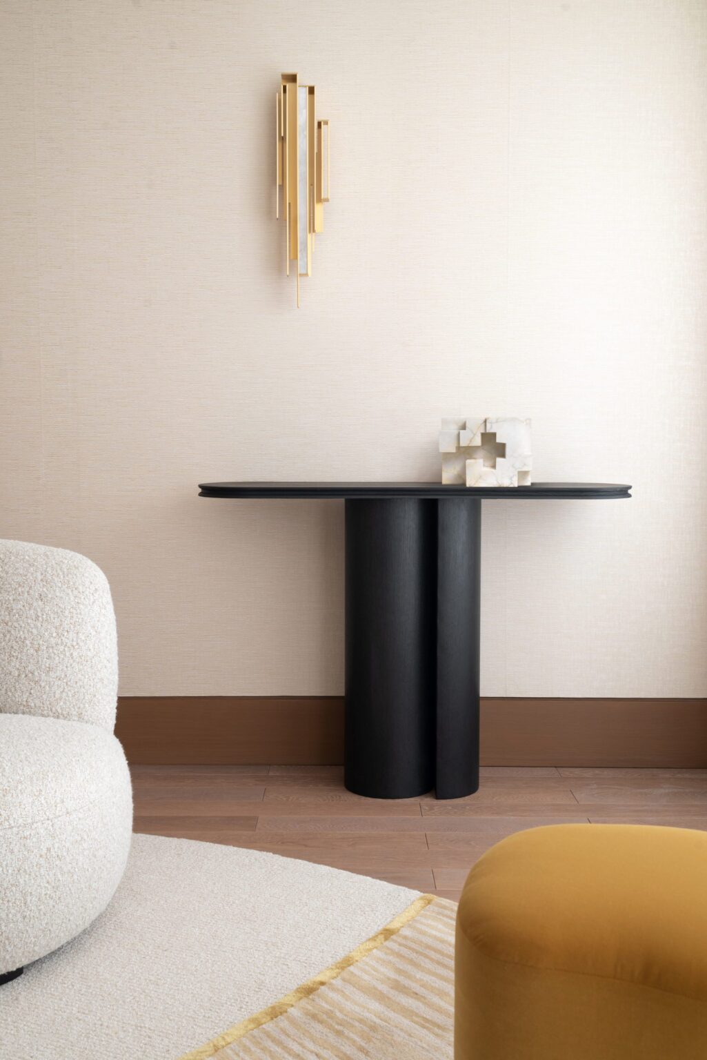 Luco Console Studioparisien The Invisible Collection